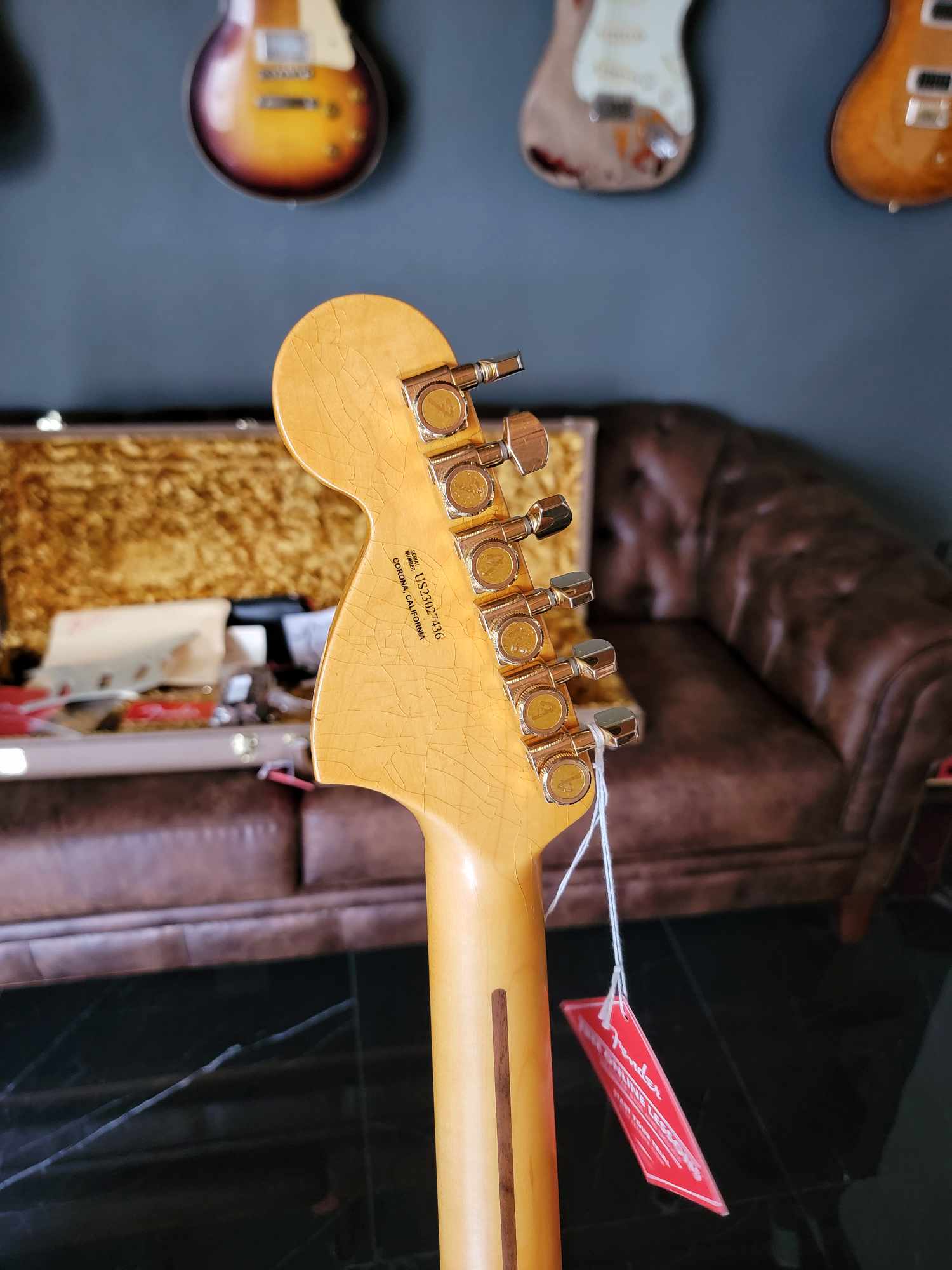 Fender Stratocaster Bruno Mars Signature 2023 - Mars Mocha - Guitars Home