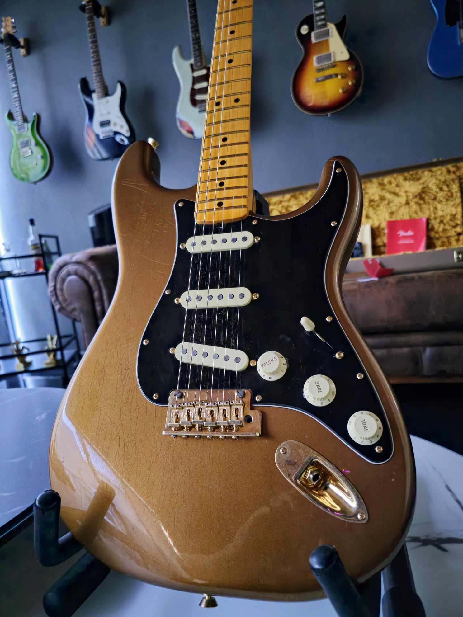 Fender Stratocaster Bruno Mars Signature 2023 - Mars Mocha - Guitars Home