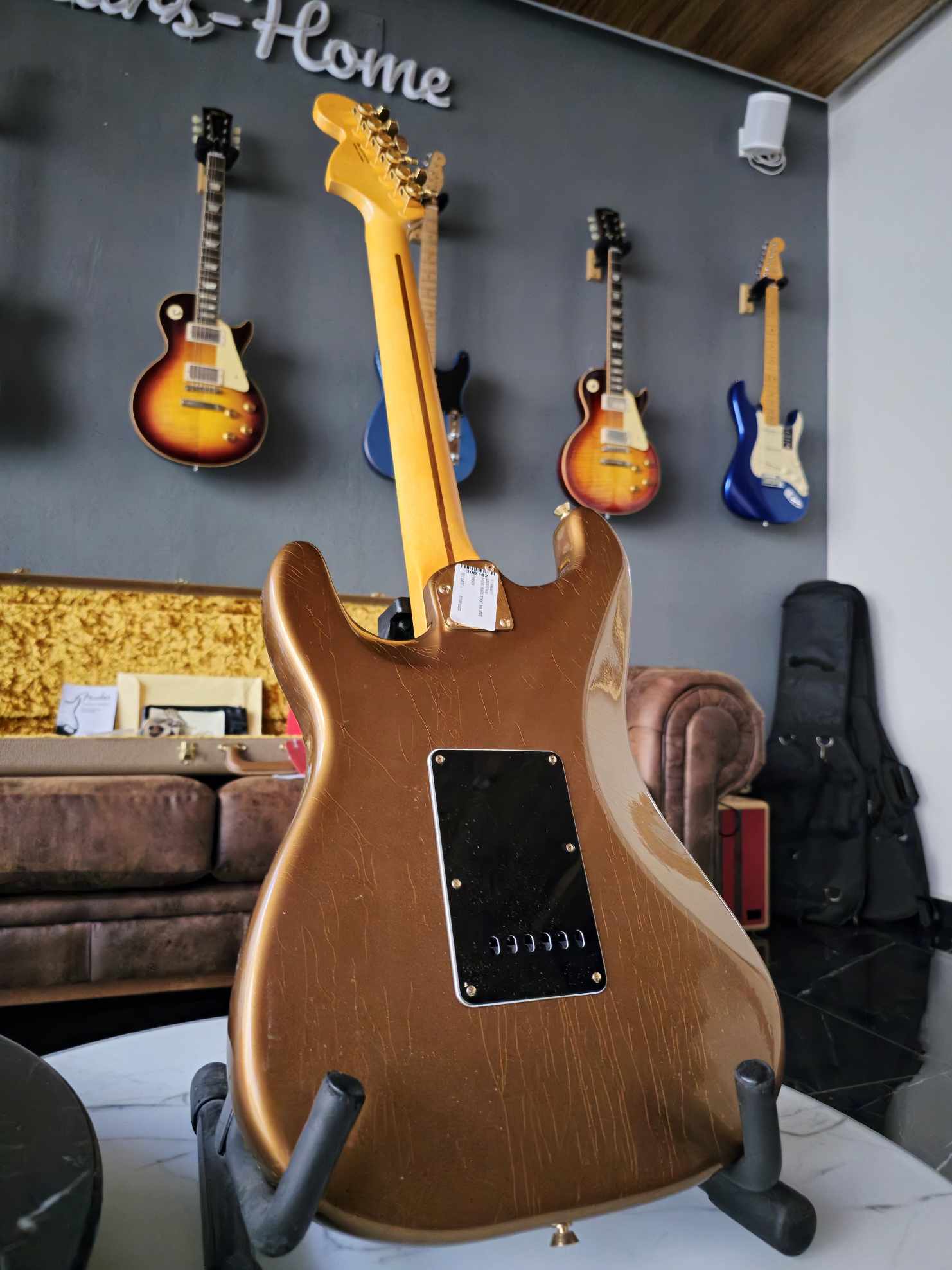 Fender Stratocaster Bruno Mars Signature 2023 - Mars Mocha - Guitars Home