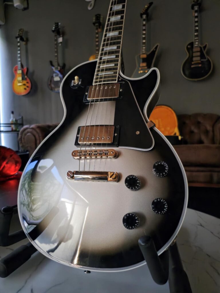 Gibson Les Paul Custom Silverburst 2024 - Guitars Home