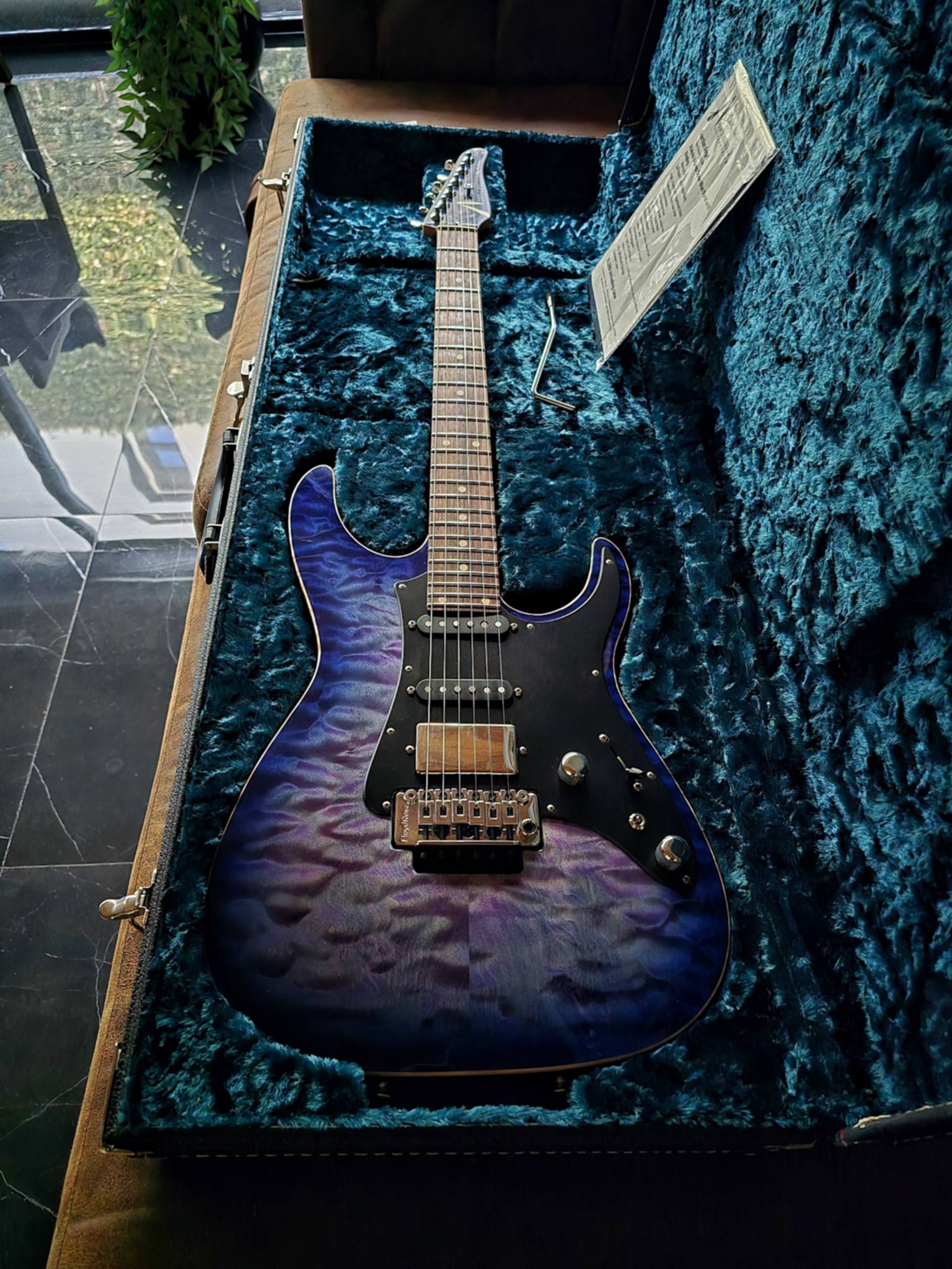 Tom Anderson Guardian Angel Quilt Top Abalone with Deep Ocean Blue ...